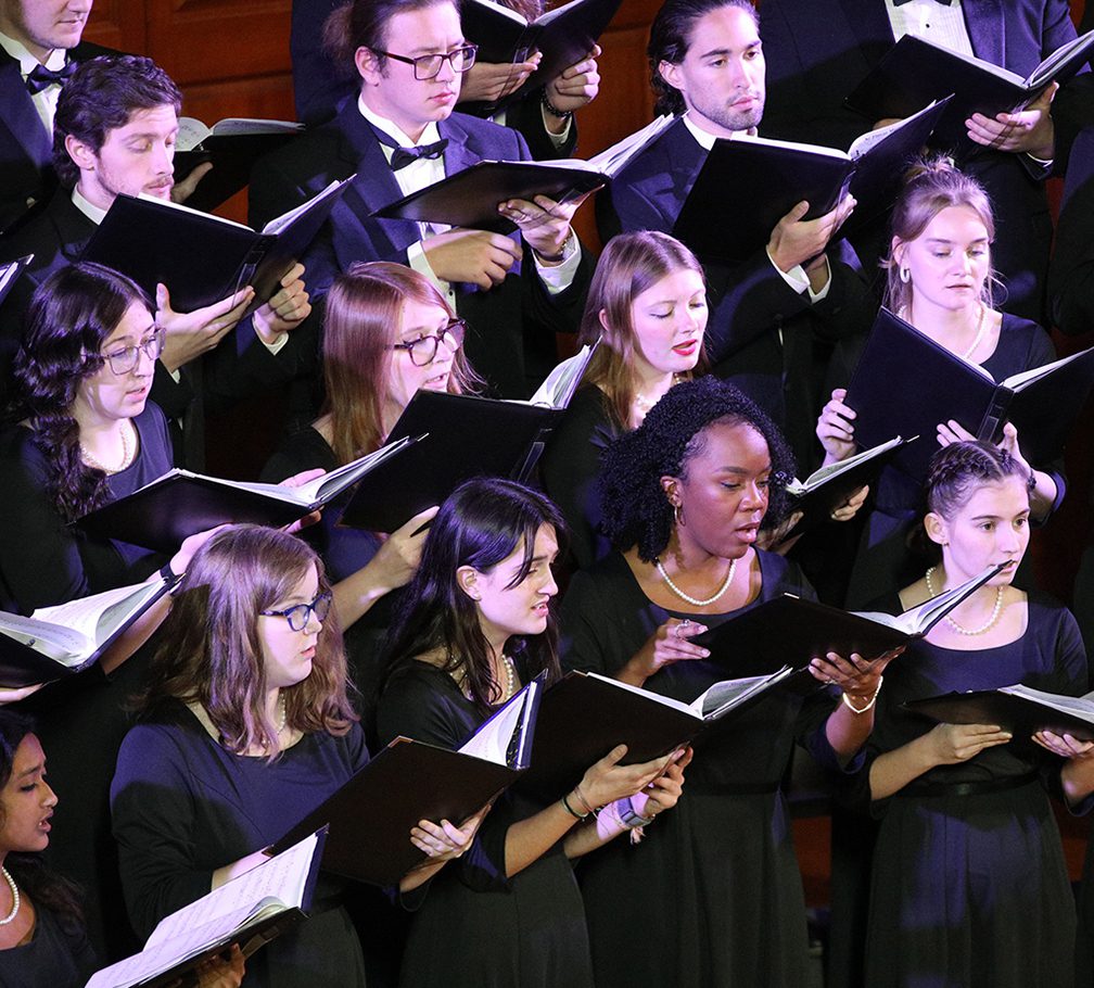 Monmouth College Homecoming Concert Oct. 7 to Celebrate America's ...
