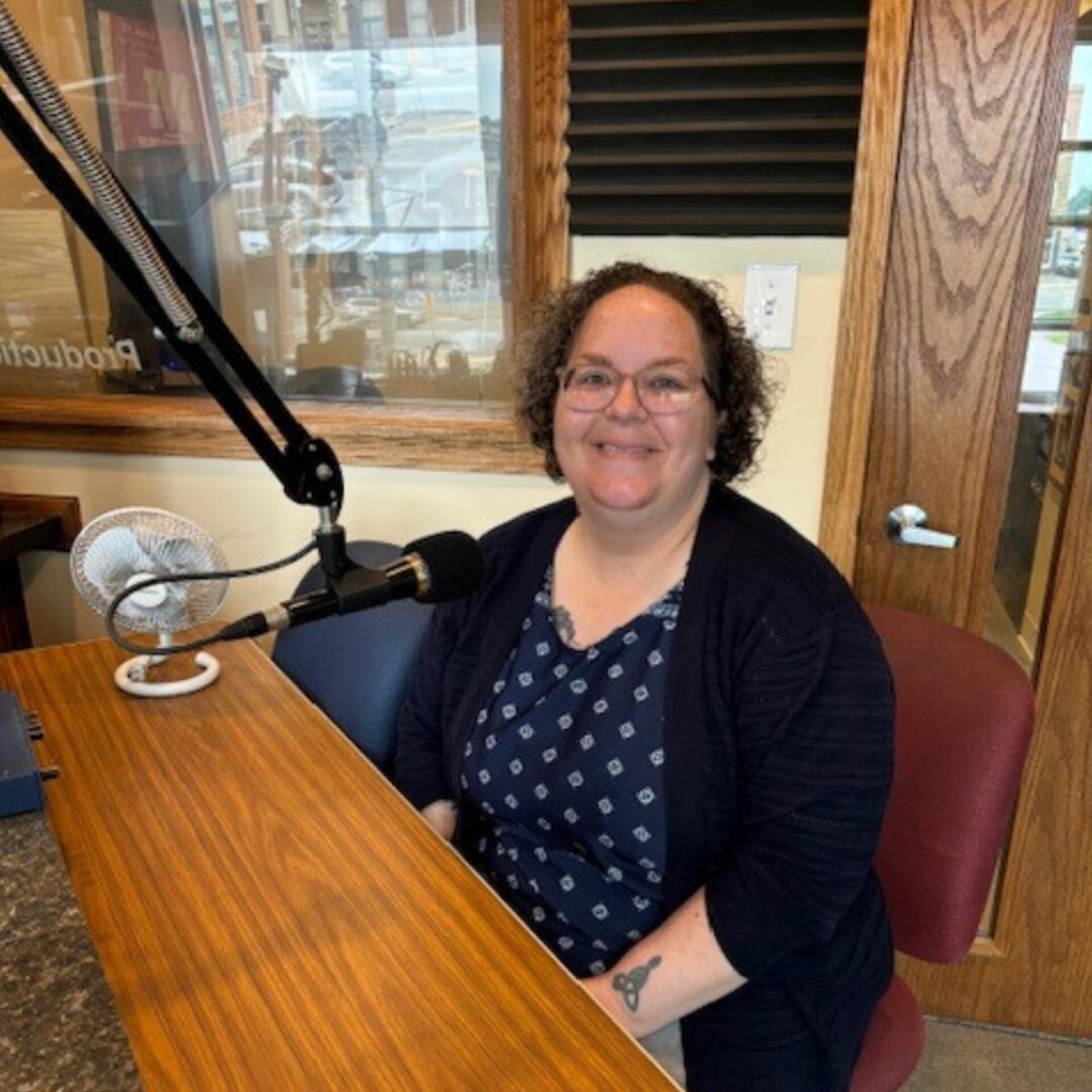 Warren County Public Library Youth Services Librarian Mindy Newberry ...