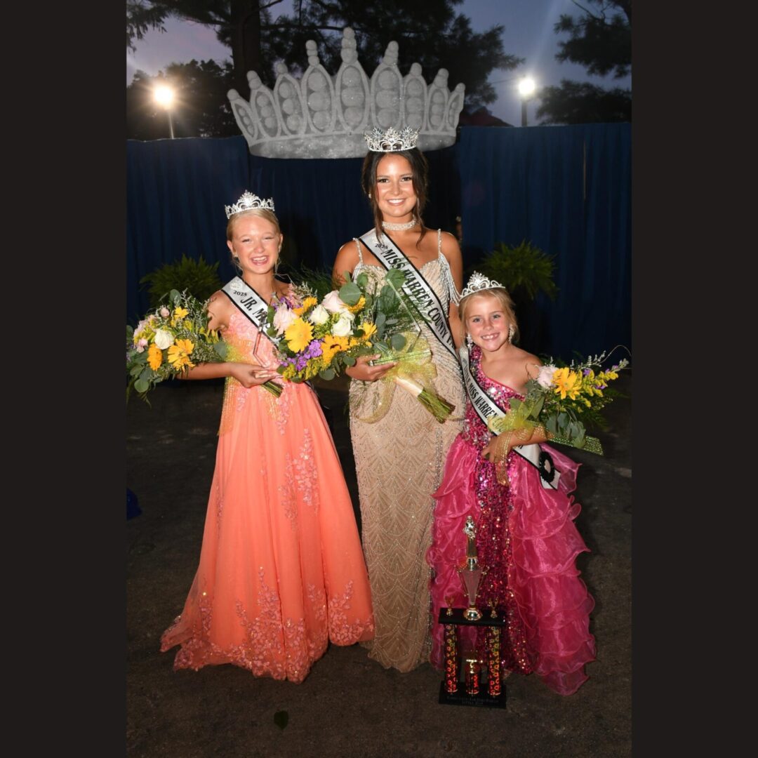 Meet the 2025 Warren County Agricultural Fair Queens | Prairie ...